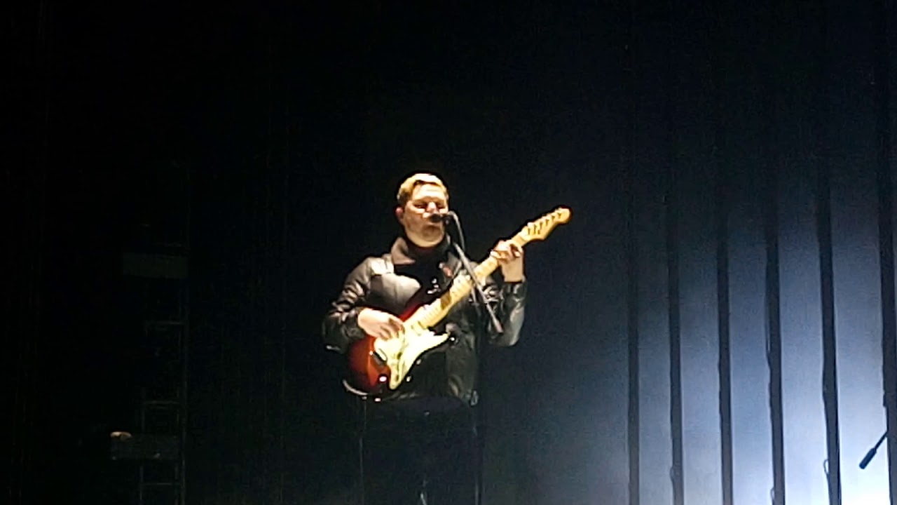 Alt-J - Something Good (Corona Capital 2017) - YouTube