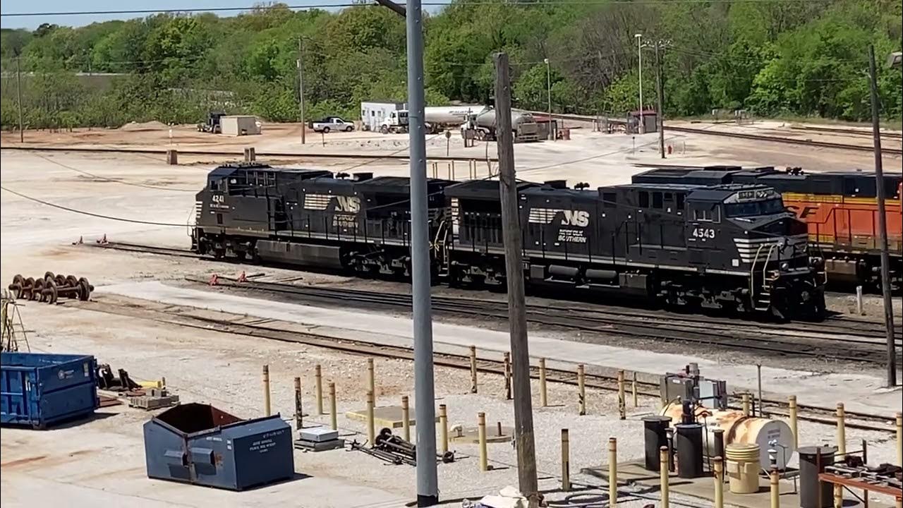 NS 4543 and NS 4241 Foreign Power Idle’s in the Springfield Missouri Rail Yard 5-1-2023 - YouTube