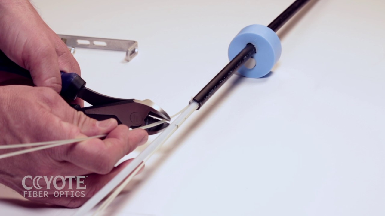 COYOTE® Dome Closure (6.5" Ribbon) Training PART 04: Cable Sheath ...