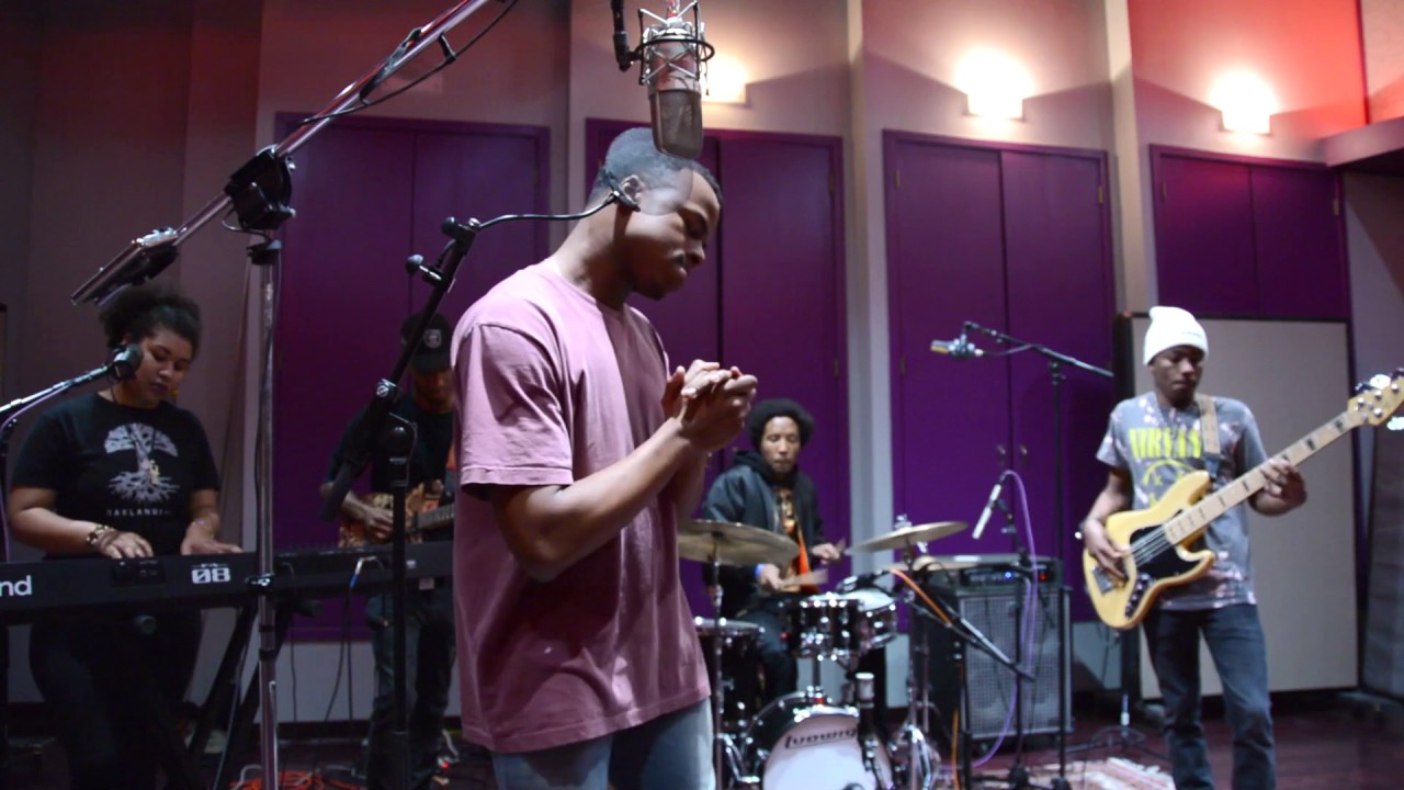 For The Record: Elujay performs Respirate/Atlas & OneTime! - YouTube