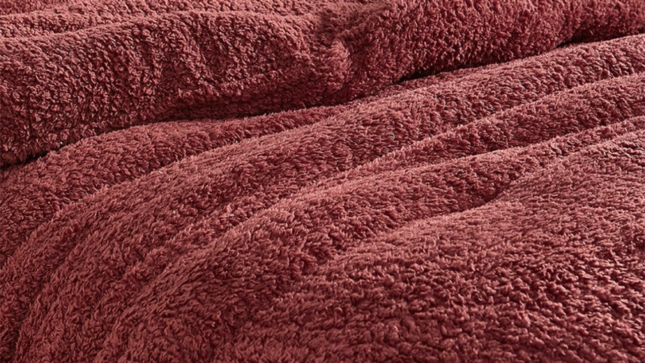 Foxy Fine - Coma Inducer® Oversized Comforter - Syrah - YouTube