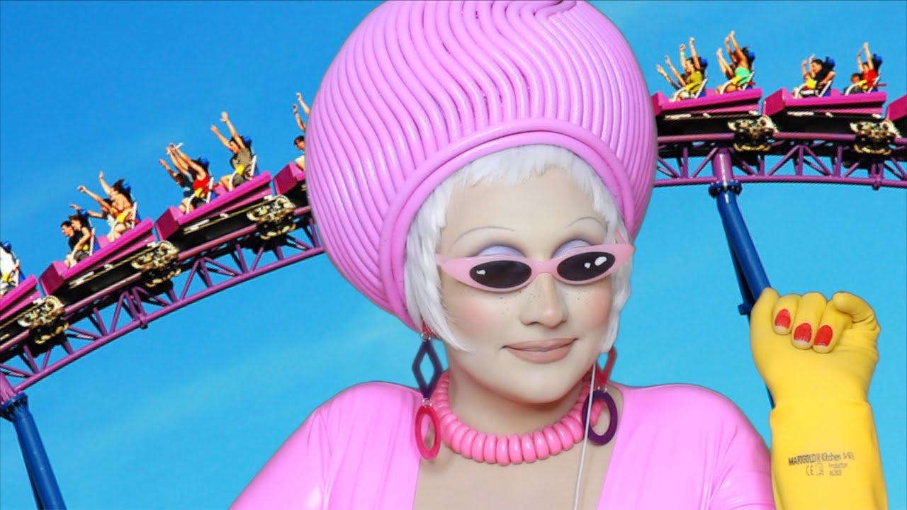 I made a chaotic theme park - YouTube