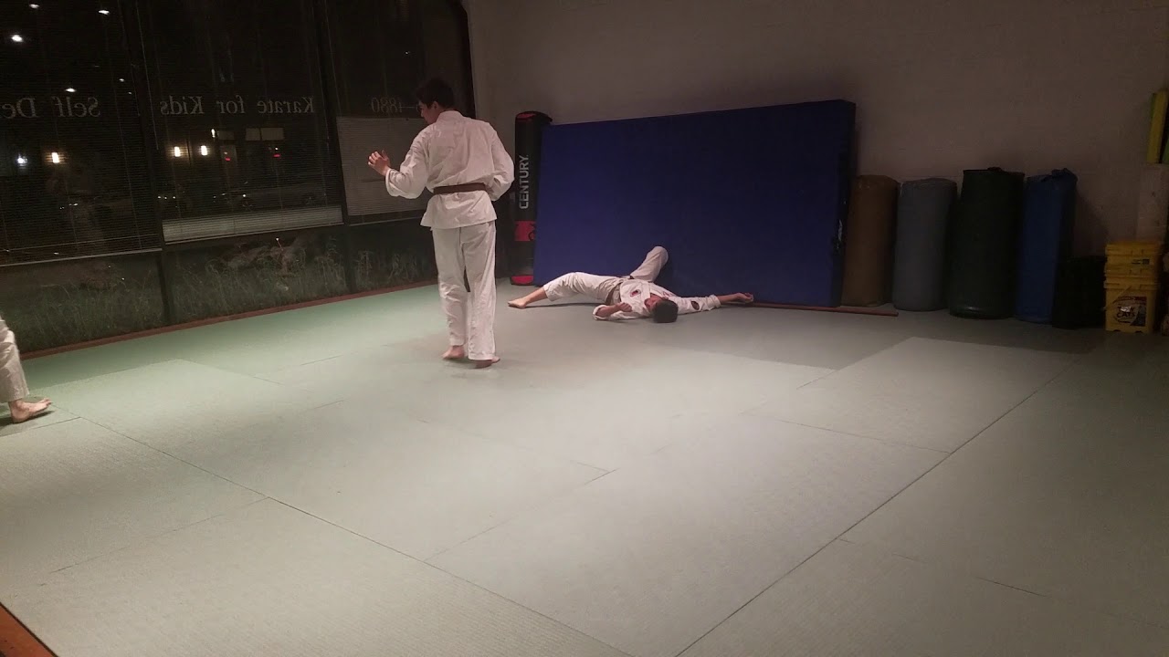 Tai's Cuong Nhu Black Belt Demo - Rohai Dojo - YouTube