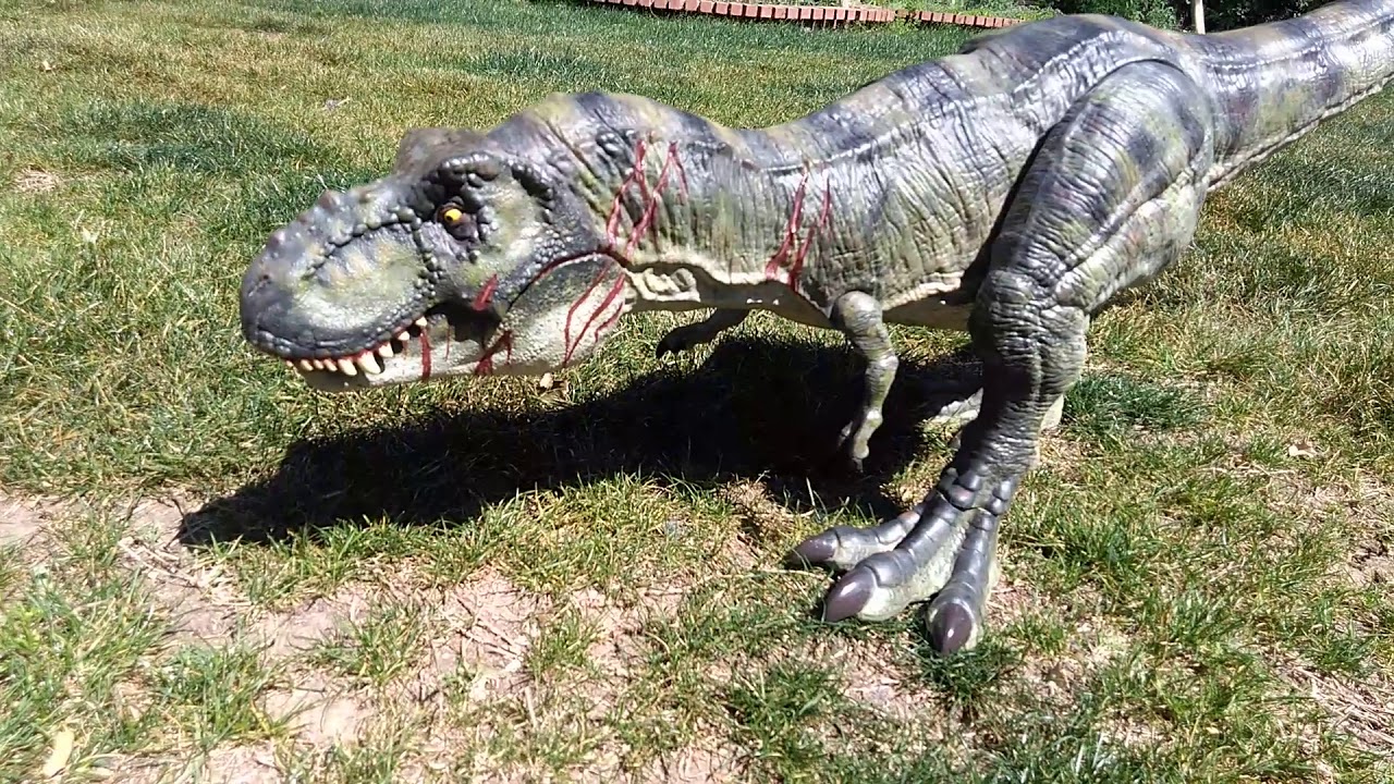 T-Rex battle damage repaint - YouTube