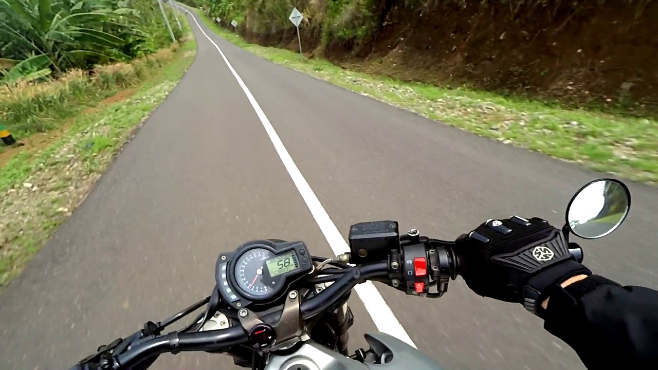 Touring Ciletuh Naik Moge 4 Silinder Benelli TNT 600 - YouTube