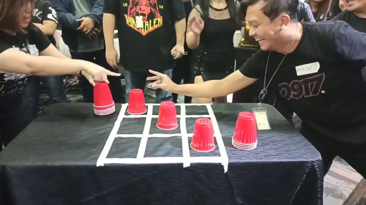 Flip Tac Toe || Best Game Ever Flip Tac Toe - YouTube