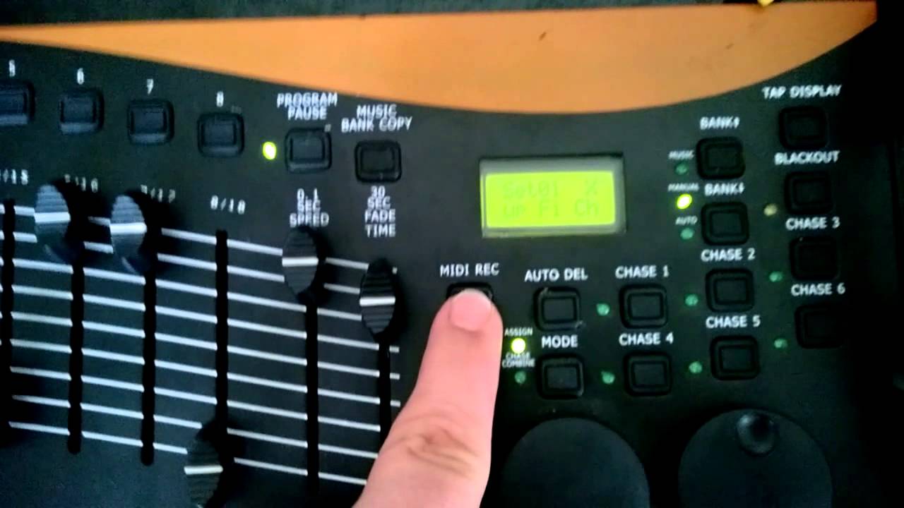 Involight-DL250-Dancer-–-Assign Pan-Tilt Tutorial - YouTube