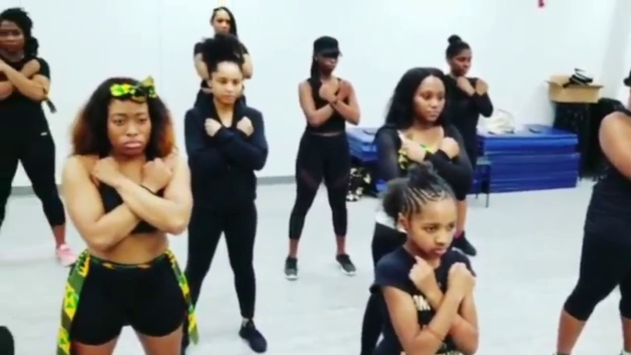 Wakanda Dance x Black Panther Challenge @soca_feteness - YouTube