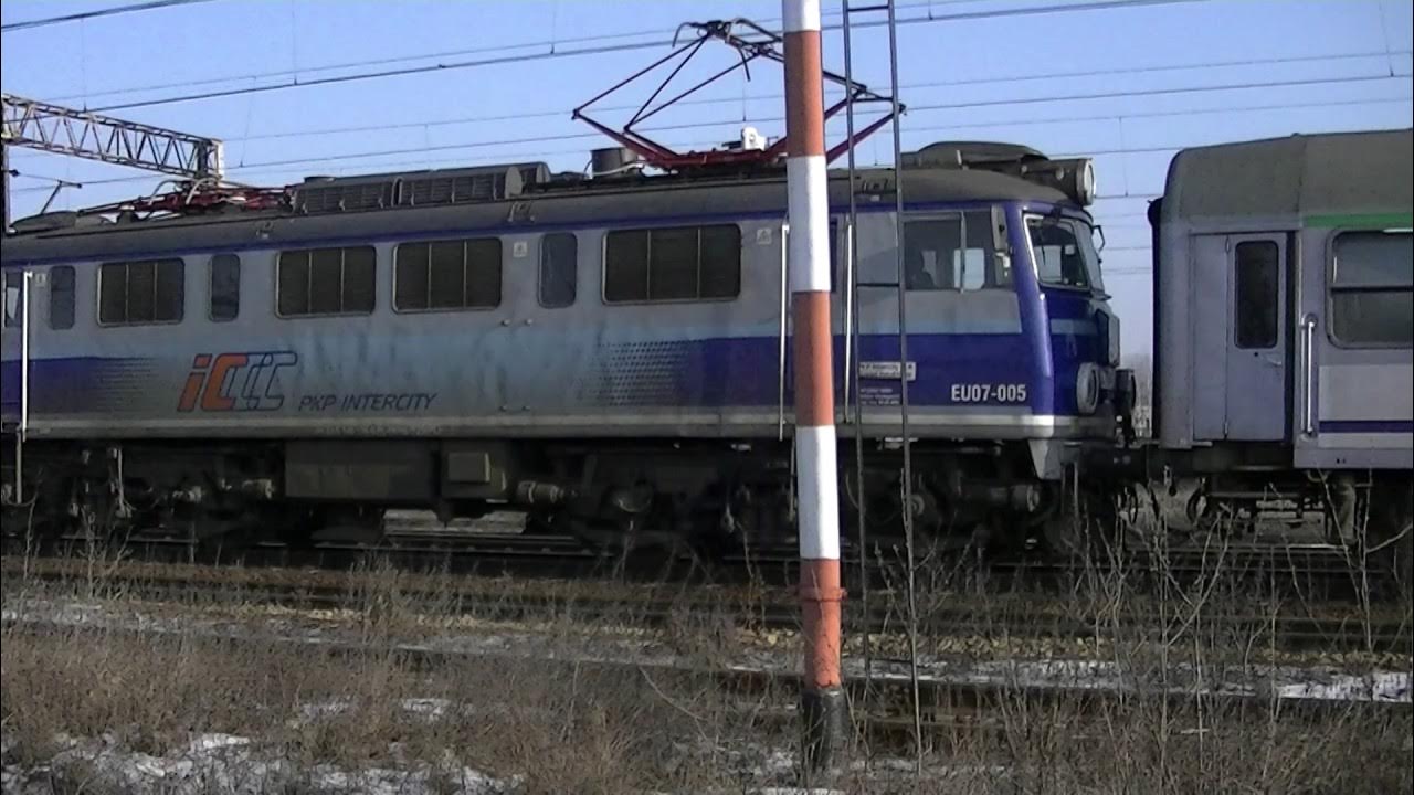 EU07-005 z pociągiem TLK "Szkuner" relacji Katowice-Kołobrzeg - YouTube