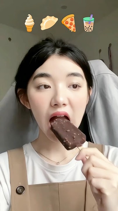 P46 Let's mukbang cùng with quynh truong #youtubeshorts #mukbang #shots - YouTube