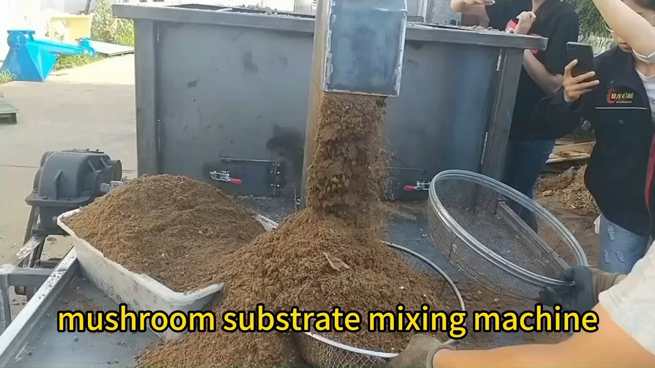 Continuous substrate output mushroom substrate compost mixer machine ...