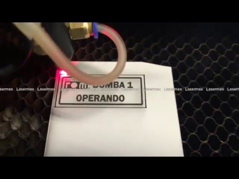 Grabado Laser en Lamicoid - Lasermex - YouTube