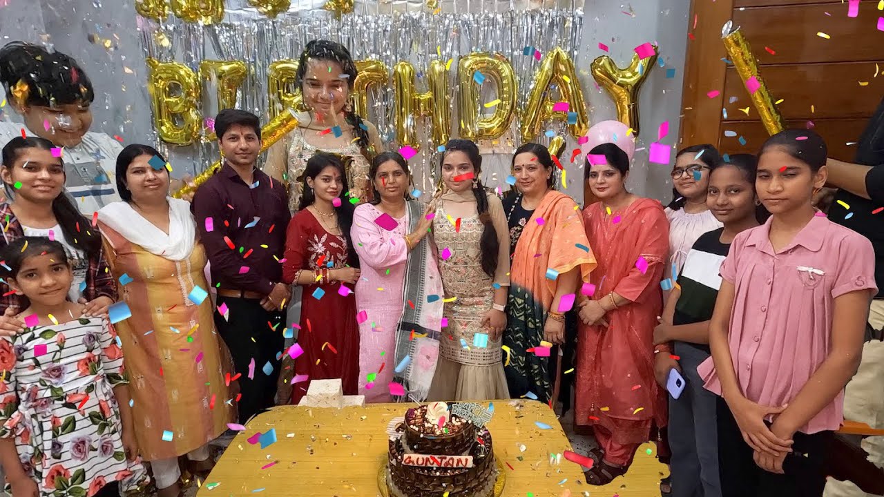 Sara cake kharab 🎉😕 | happy Birthday Gunjan 🎂 - YouTube
