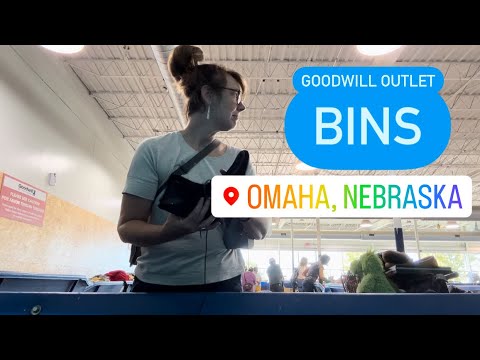 Thrifting at the OMAHA, NEBRASKA Goodwill Outlet BINS! - YouTube