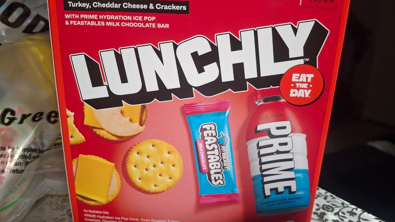 Trying The Last Lunchly - YouTube