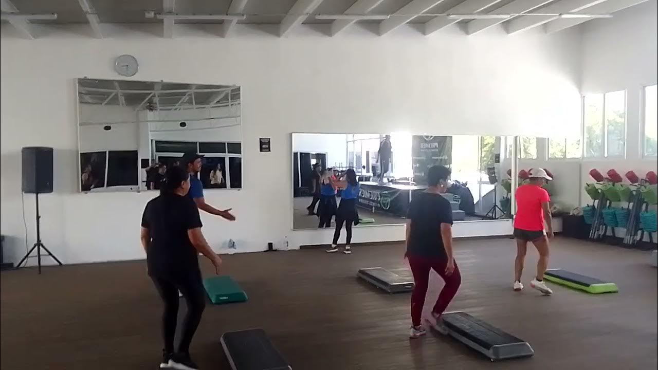 Clase de step el día de hoy . Con Daniel Flores - YouTube