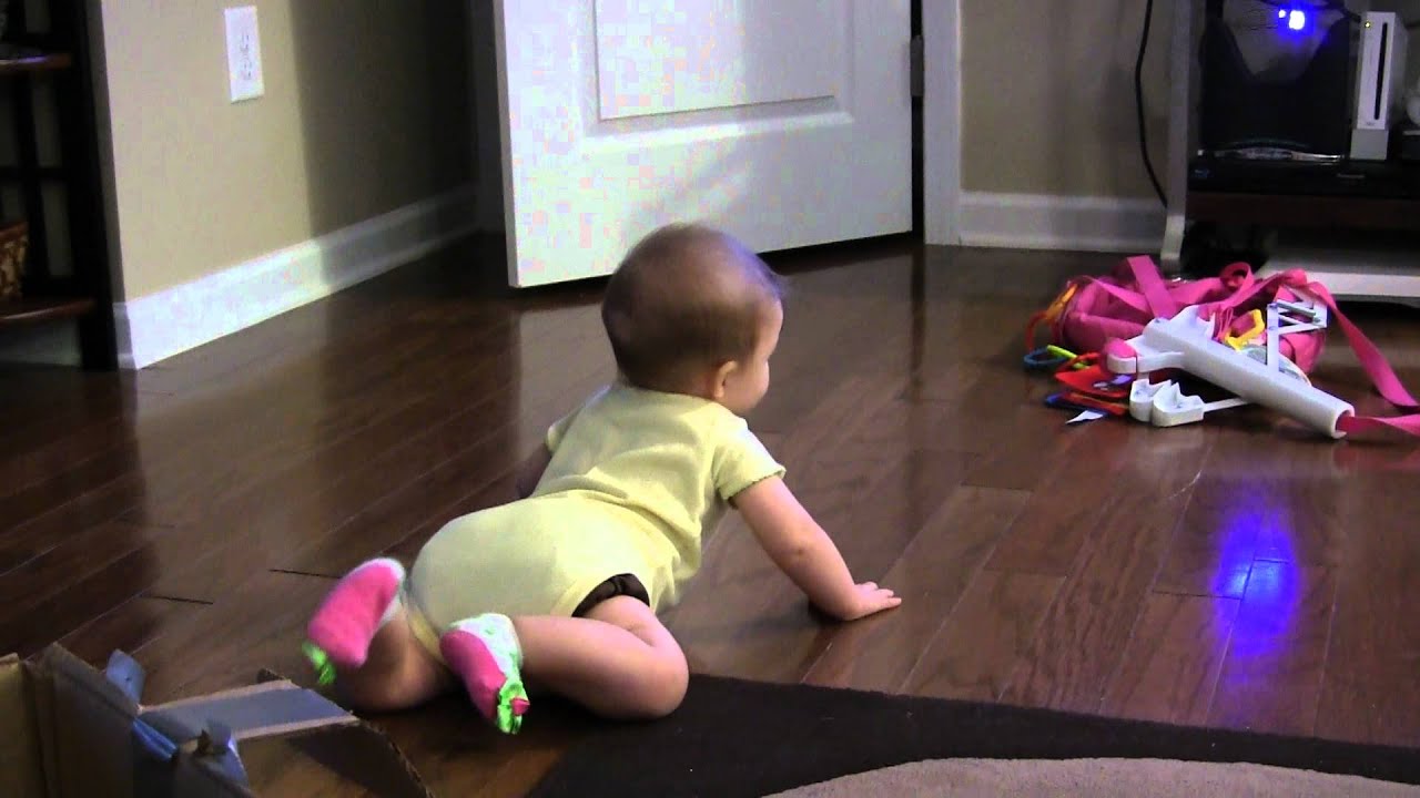 Margot Crawling backwards - YouTube