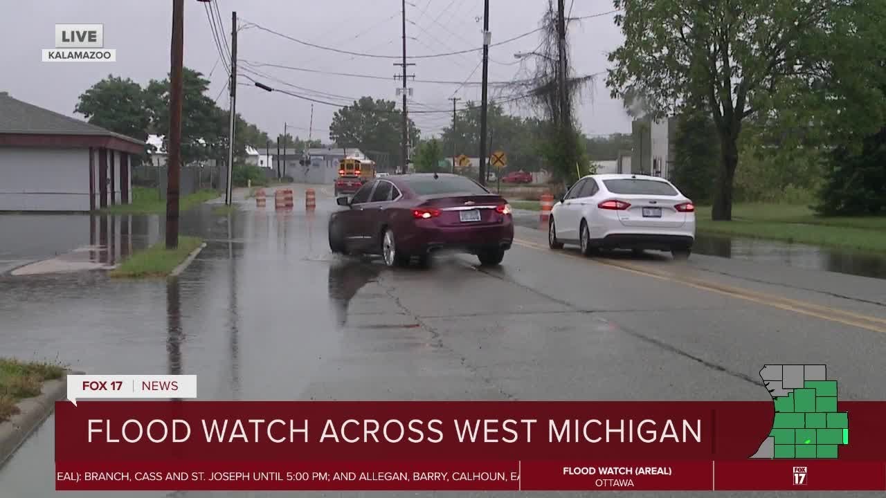 9A - Heavy rainfall closes streets in Kalamazoo - YouTube