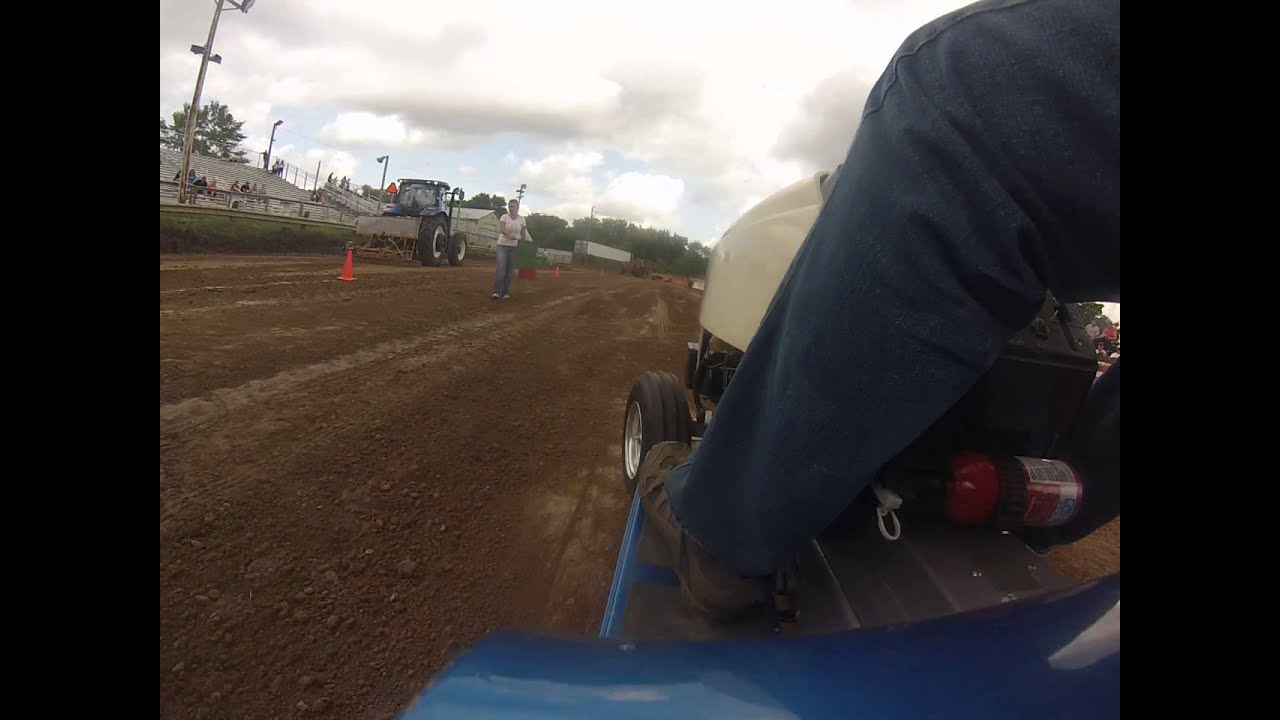 Garden tractor pulling Sport Stock Ellsworth ,Wi - YouTube