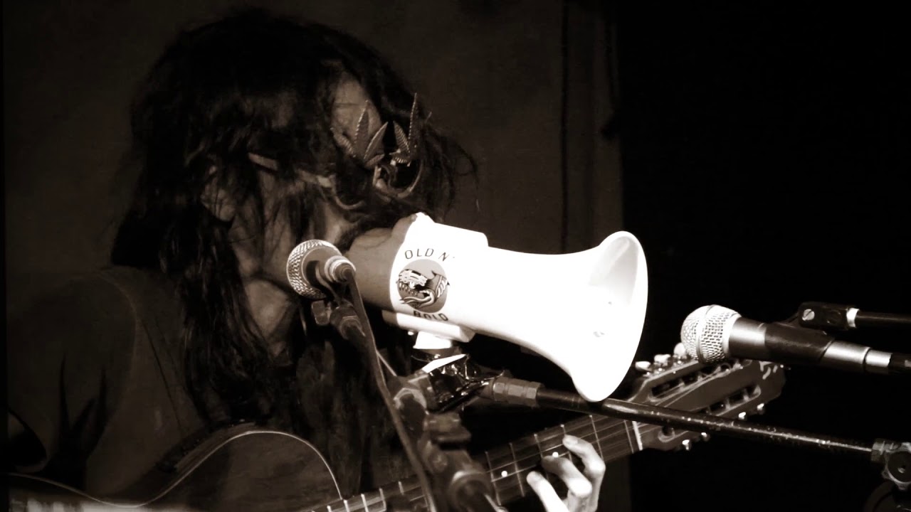 Chelo Lion & His Yellow Fingers - Casa do Mancha (SP) - YouTube