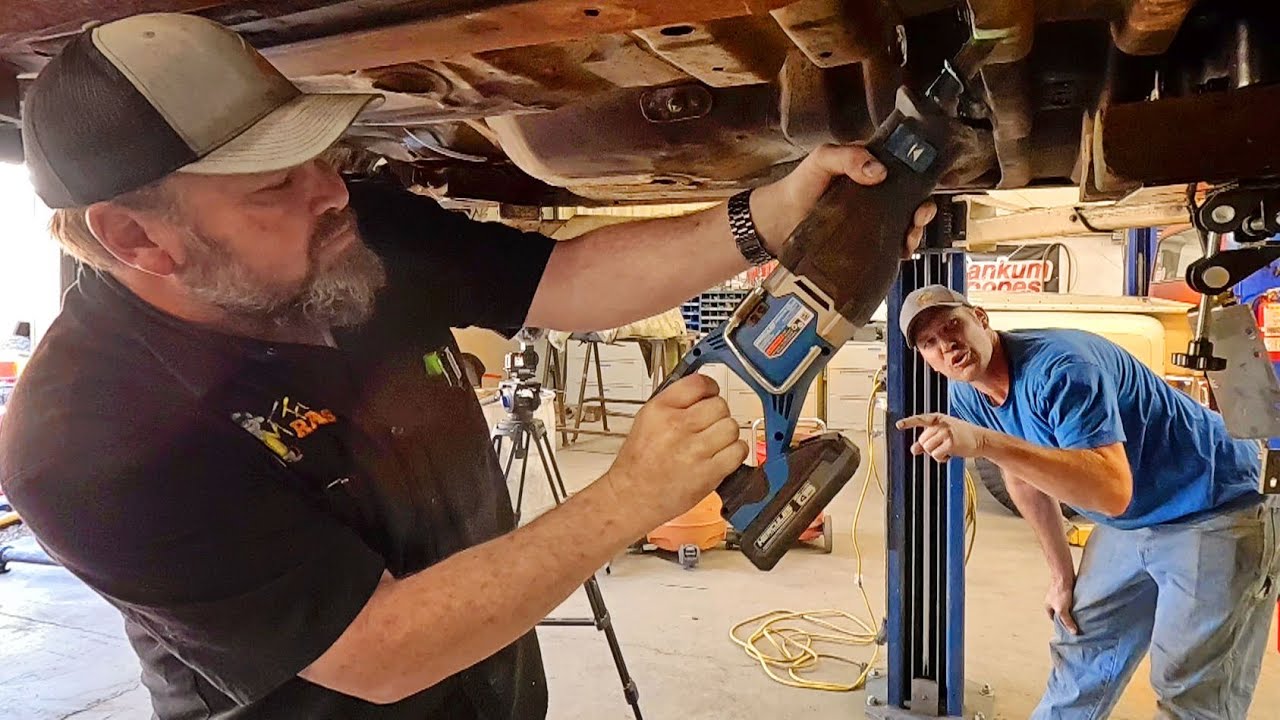 This Is What Goes On At Fab Rats Between Big Projects! - YouTube