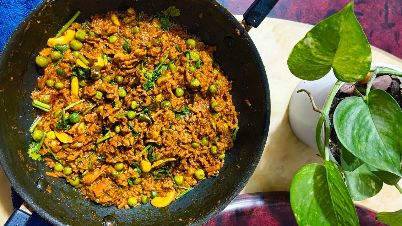North Indian Famous Dish Haldi ka Sabji/Pachai Manjal Kilangi Gravy ...