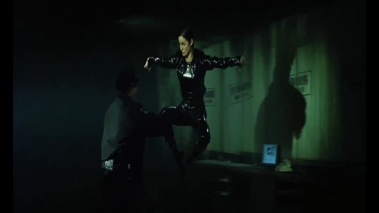 MATRIX (TRINITY) VOADORA - YouTube