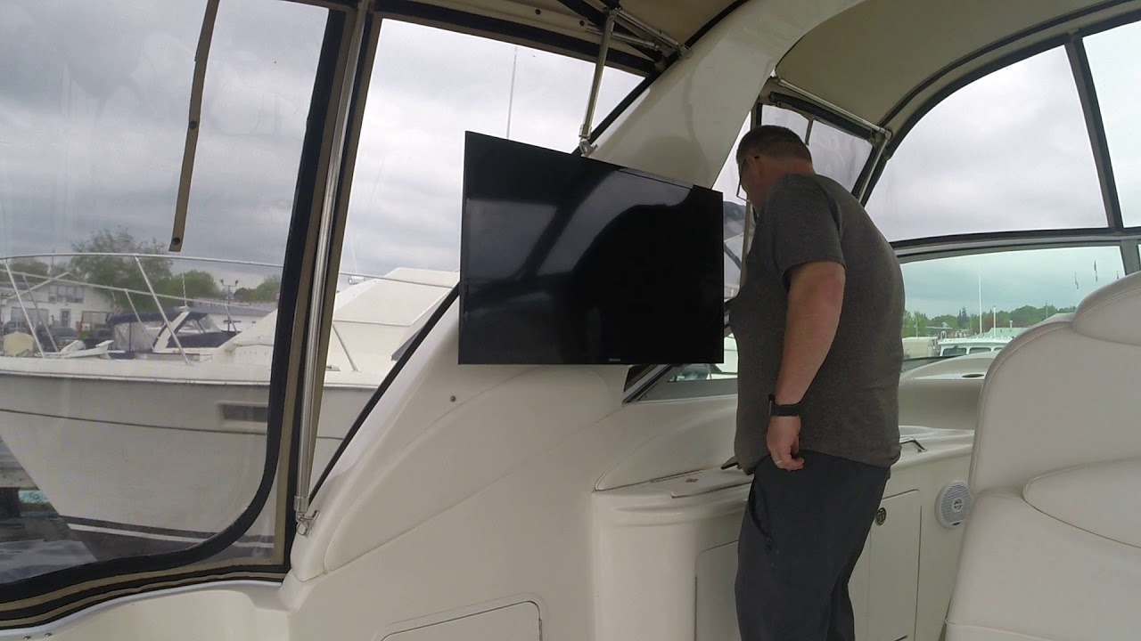 Tv mount install on radar arch 2002 SeaRay 340 in Midland June 1 Part 5 ...