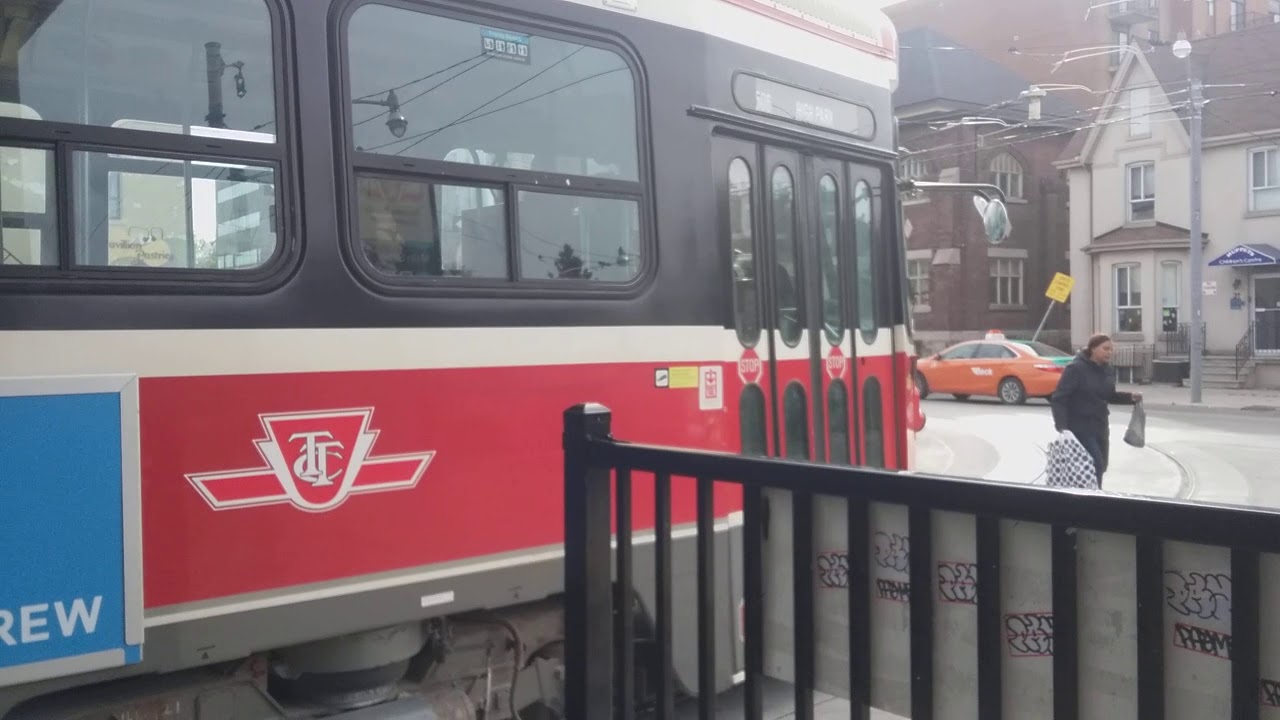 TTC Clrv 4091 Departing Main Street - YouTube