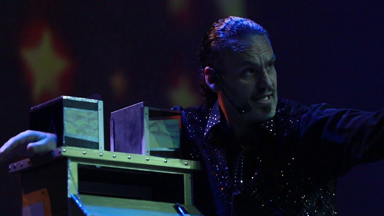 Tri Section Illusion Magic.. - YouTube