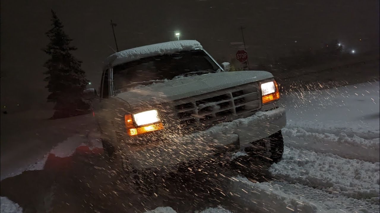 4x4 Snow sliding - YouTube