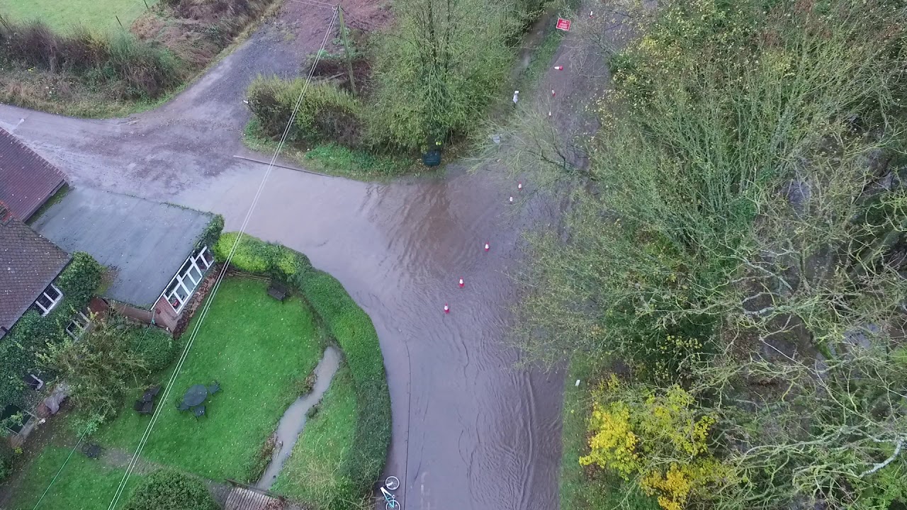 Cropredy floods 141119 - YouTube