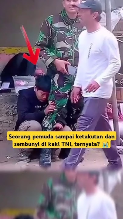 TNI | Pemuda minta perlindungan di kaki TNI #shorts - YouTube