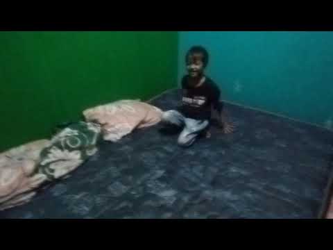 Bocil salto ke belakang