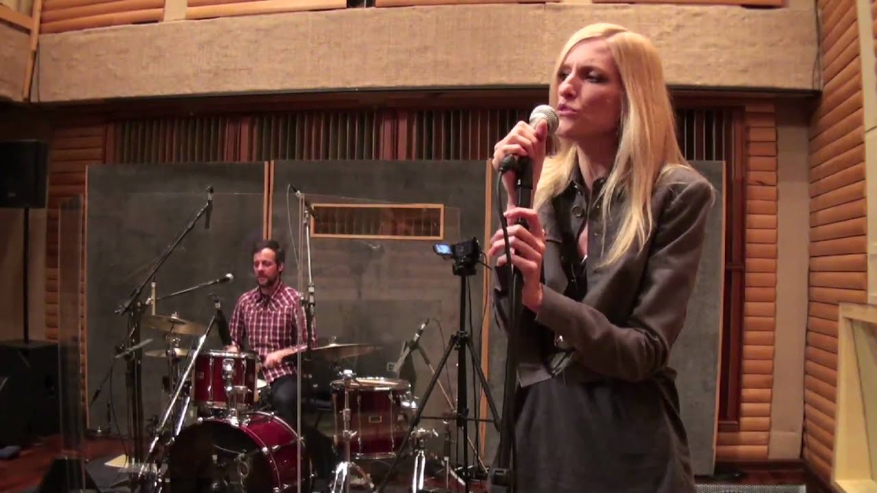 Stop Play Moon - Ao Vivo - "Dance Floor" - YouTube