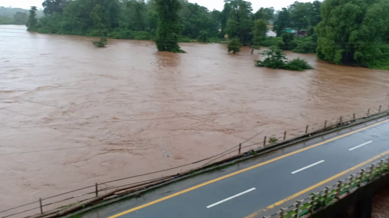 heavy rain flood - YouTube