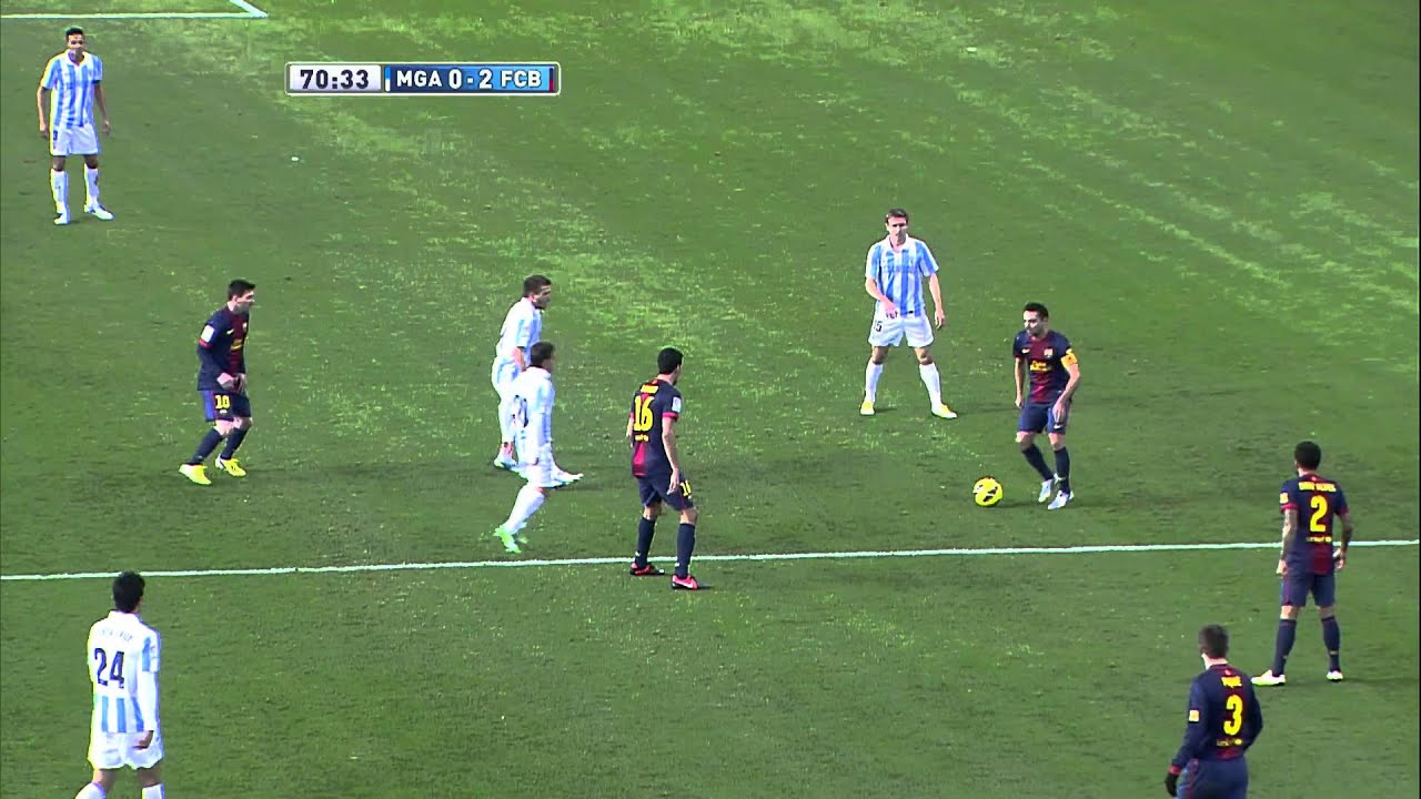 Espectacular rondo del FC Barcelona en el centro del campo - YouTube