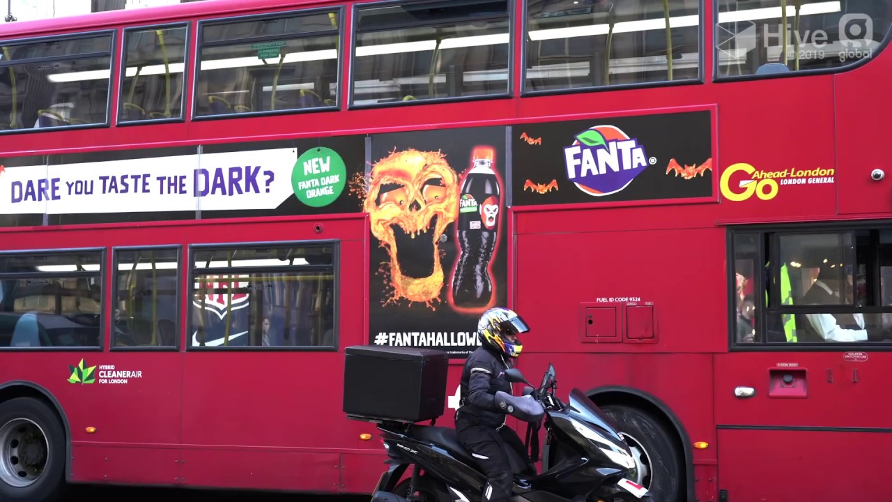 Fanta Halloween Lenticular Bus Campaign October 2019 - YouTube