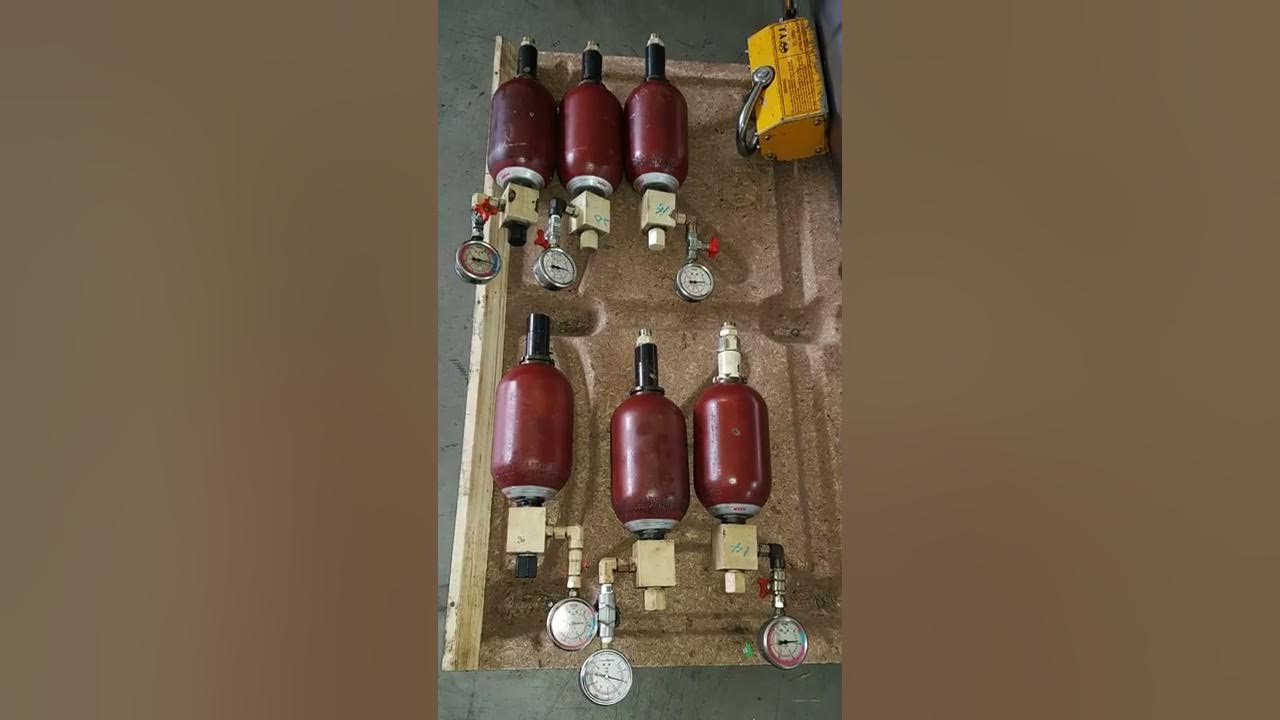 Bladder accumulator, 축압기, 유압기계, 질소탱크, 질소가스충진, 질소충진기,Accumulator, HYDAC ...