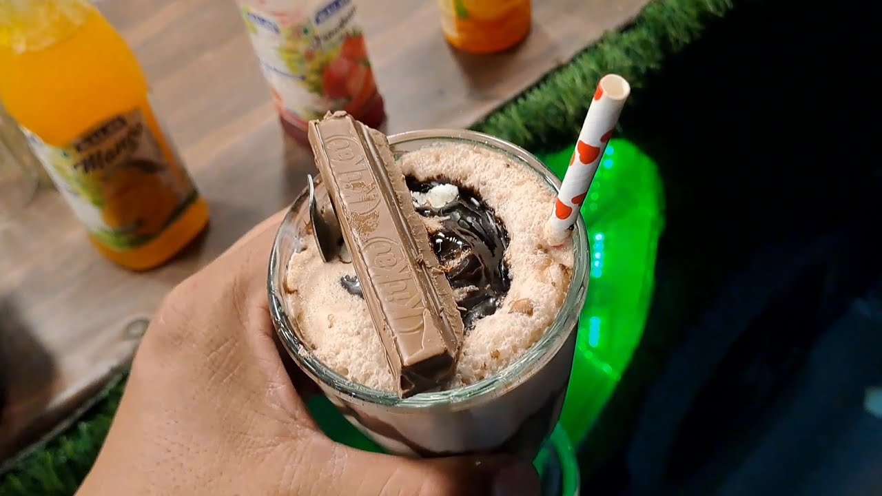 kitkat milkshake recipe | how to make KitKat milkshake - YouTube