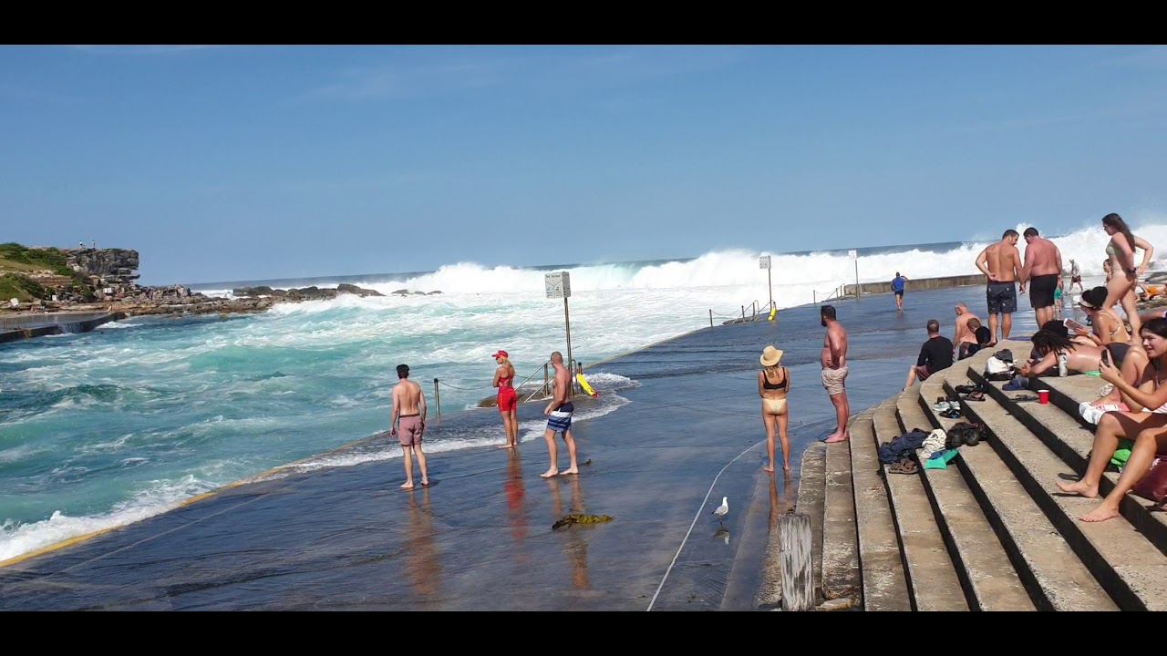 Clovelly Rock Pool with King Tide waves in Sydney Australia - YouTube