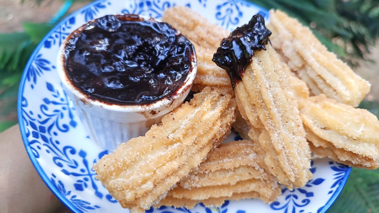 CRUNCHY AND BUTTERY HOMEMADE CHURROS / STEP BY STEP RECIPE WITH ...
