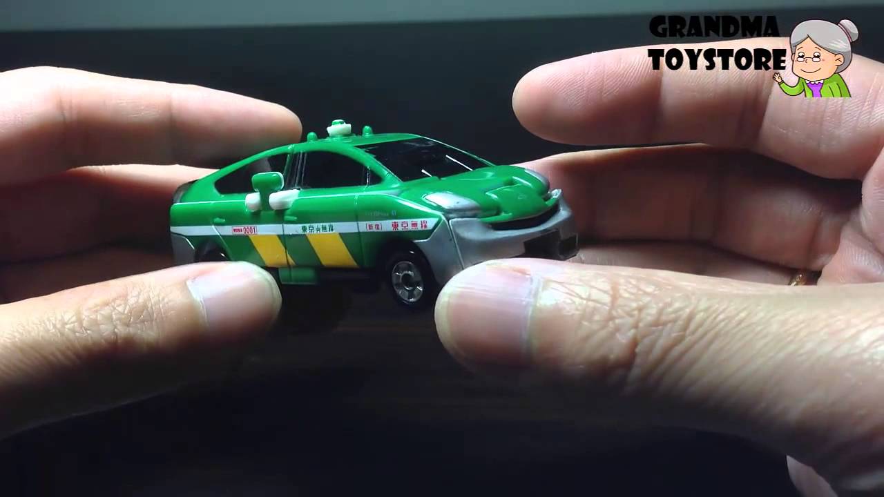 Unboxing TOYS Review/Demos - Transformer toyota prius 2in1 into a tokyo ...