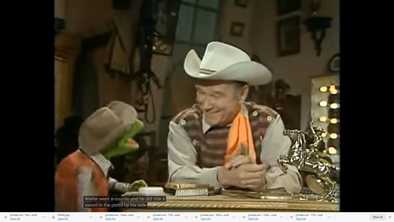 Roy Rogers shows Kermit how to Yodel - YouTube