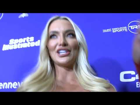 LINDSEY PELAS (OVER 8 MILLION FOLLOWERS) HUGE NATE DIAZ FAN EsNews Boxing