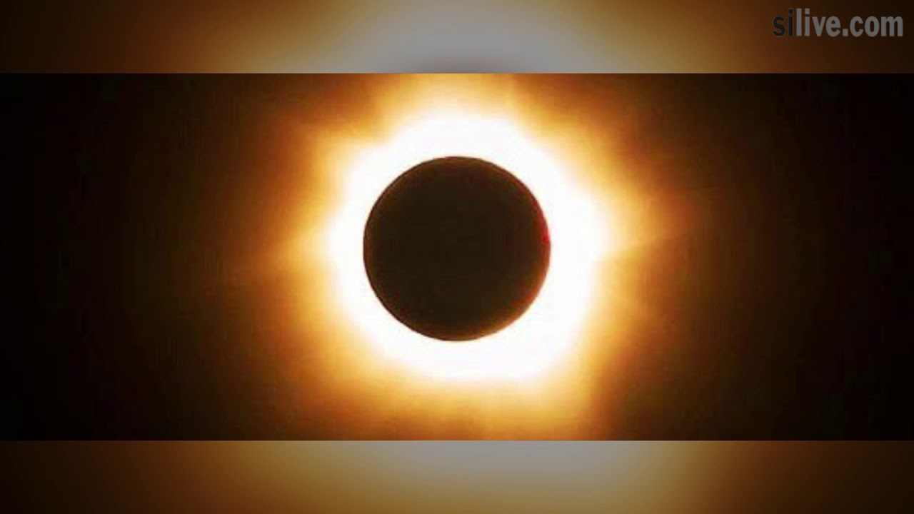 Total solar eclipse 2017: Here's what it looked like - YouTube