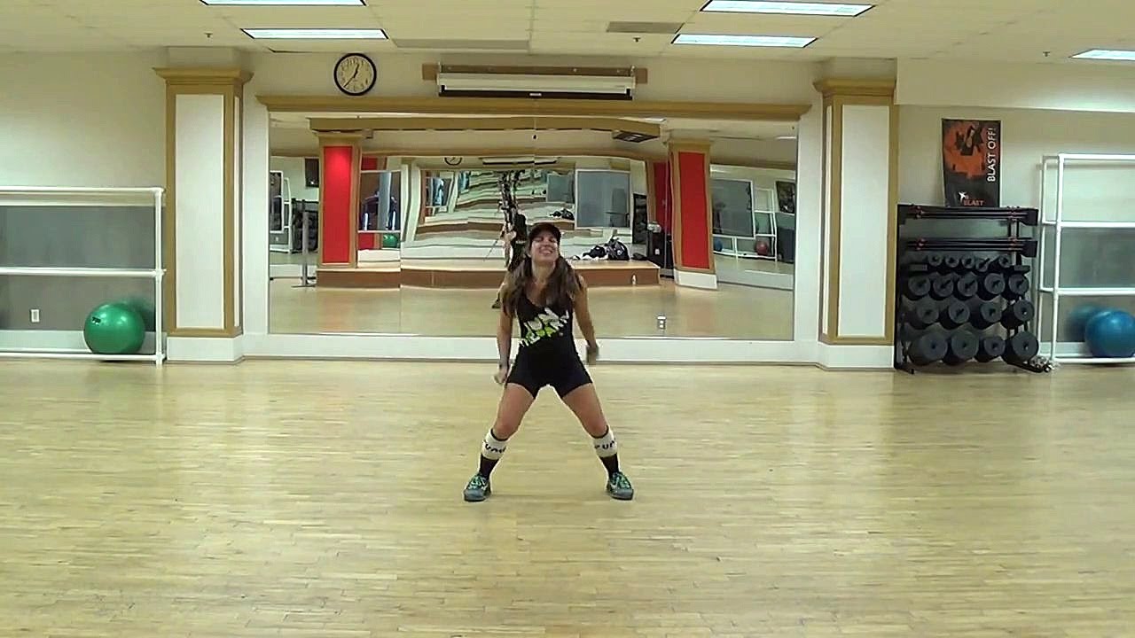 Chicken Dance (AKA) She Can Dance by Watatah Dance Fitness Choreography ...