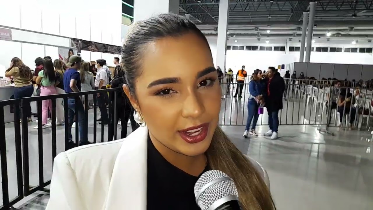 Renata Mejía : "Me caso porque lo amo, y todo en perfil bajo" - YouTube