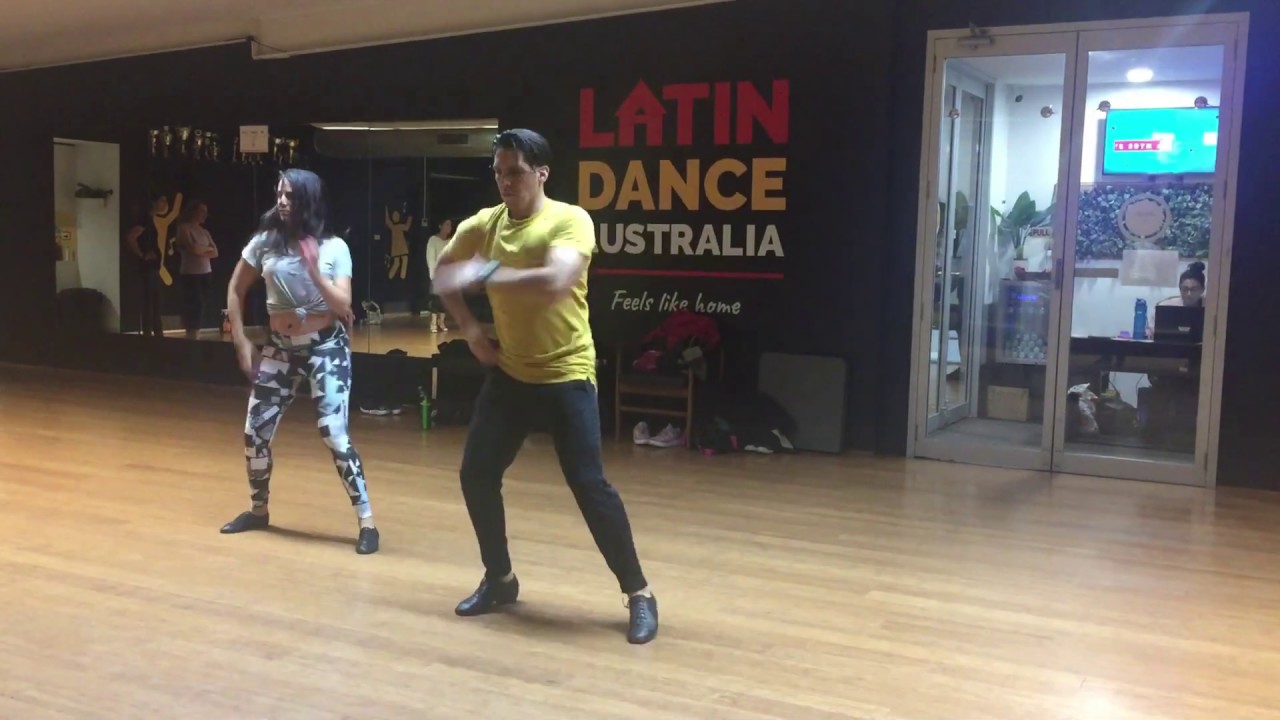 Salsa class by world champion 2 // ワールドチャンピオンによるサルサクラス2 - YouTube