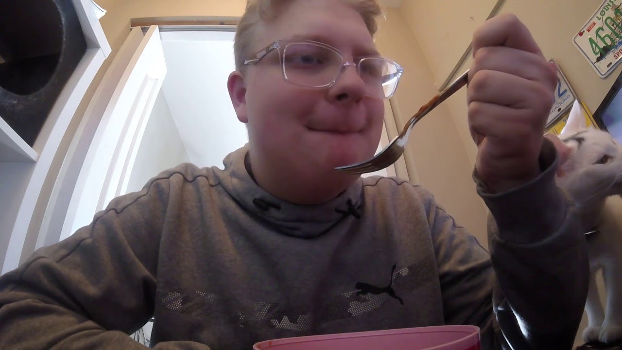Chef boyardee spaghetti and meatballs Review - YouTube